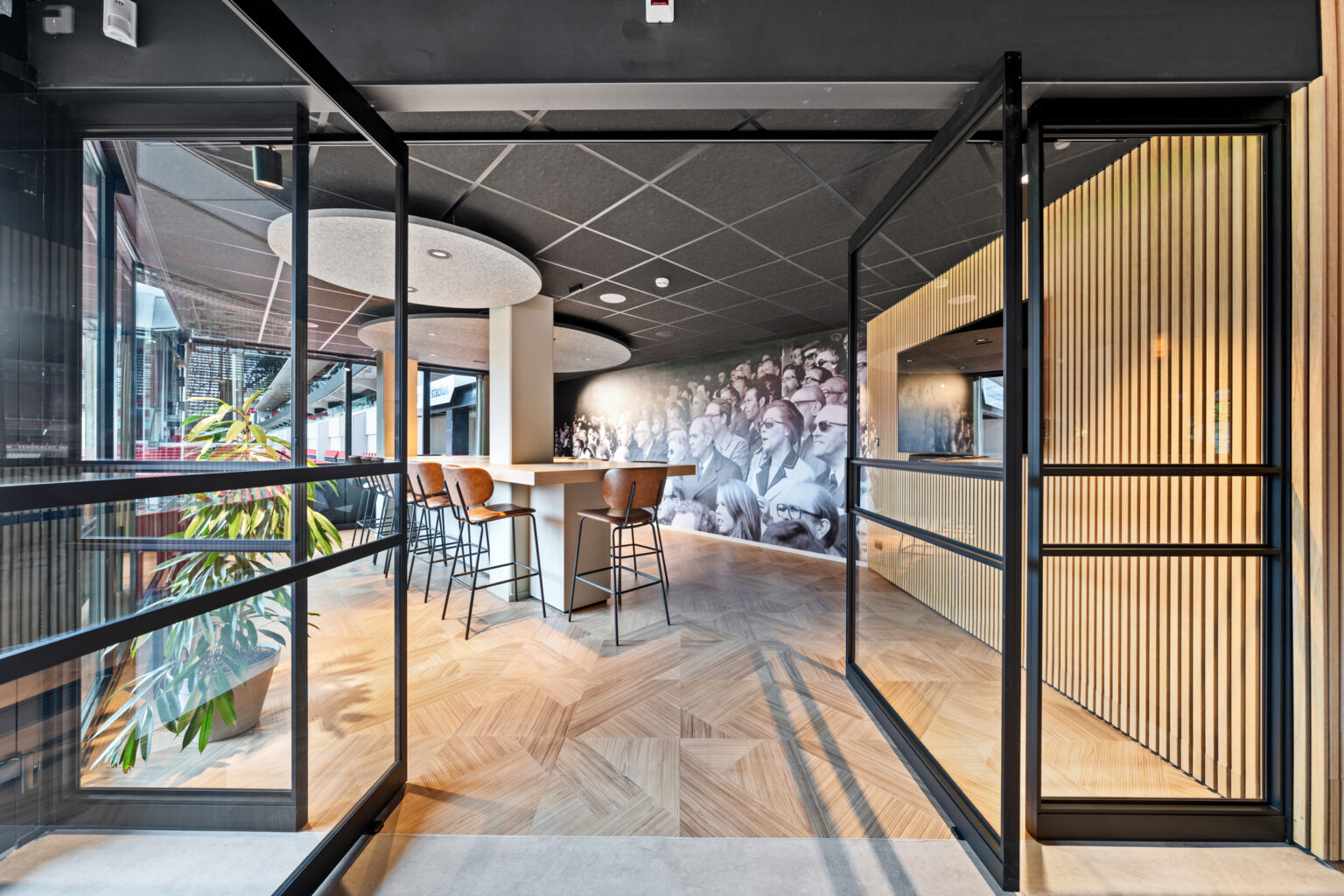FRITS PHILIPS LOUNGE – BER Bouw En Renovatie B.V.